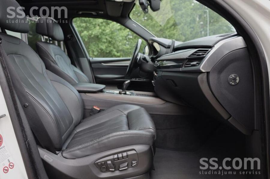 Balts BMW X5 2014 Rīga, ar dzinēja tilpumu 3.00 L un nobraukumu 235 tūkst. km par 17777 €, foto 17 vietnē AUTOMOTO.COM.LV