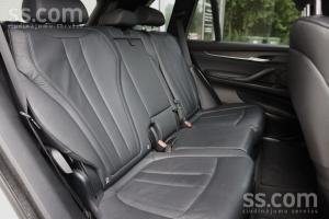 Balts BMW X5 2014 Rīga, ar dzinēja tilpumu 3.00 L un nobraukumu 235 tūkst. km par 17777 €, foto 20 vietnē AUTOMOTO.COM.LV