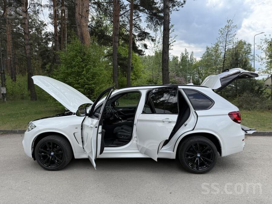 White BMW X5 2014 in Riga, with an engine capacity of 3.00 L and mileage of 203 thousand km for 21500 €, photo 5 on AUTOMOTO.COM.LV