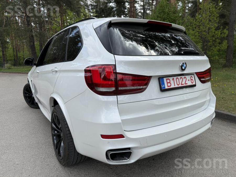 White BMW X5 2014 in Riga, with an engine capacity of 3.00 L and mileage of 203 thousand km for 21500 €, photo 7 on AUTOMOTO.COM.LV