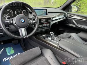 White BMW X5 2014 in Riga, with an engine capacity of 3.00 L and mileage of 203 thousand km for 21500 €, photo 24 on AUTOMOTO.COM.LV