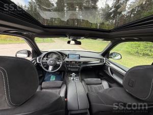 White BMW X5 2014 in Riga, with an engine capacity of 3.00 L and mileage of 203 thousand km for 21500 €, photo 25 on AUTOMOTO.COM.LV