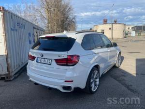 Белый БМВ Х5 2014 в Рига, объемом двигателя 3.00 л и пробегом 295 тыс. км за 20900 €, фото 8 на AUTOMOTO.COM.LV