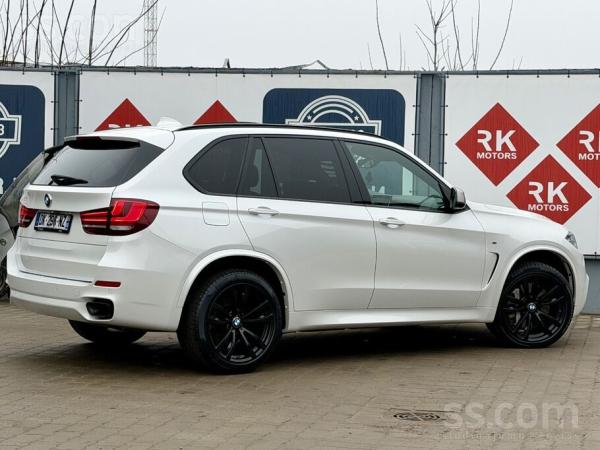 Белый БМВ Х5 2014 в Елгава, объемом двигателя 3.00 л и пробегом 280 тыс. км за 19990 €, фото 8 на AUTOMOTO.COM.LV