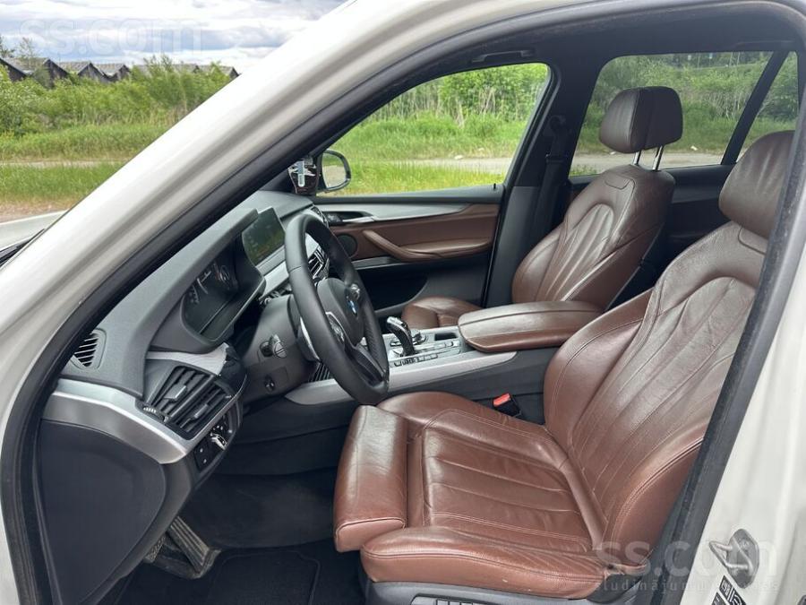 Balts BMW X5 2014 Rīga, ar dzinēja tilpumu 3.00 L un nobraukumu 302 tūkst. km par 21000 €, foto 11 vietnē AUTOMOTO.COM.LV