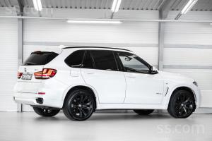 Balts BMW X5 2014 Tukums, ar dzinēja tilpumu 3.00 L un nobraukumu 0 tūkst. km par 19999 €, foto 5 vietnē AUTOMOTO.COM.LV