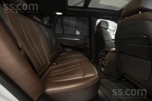 Balts BMW X5 2014 Tukums, ar dzinēja tilpumu 3.00 L un nobraukumu 0 tūkst. km par 19999 €, foto 18 vietnē AUTOMOTO.COM.LV