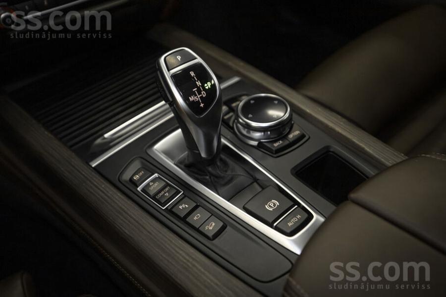 Balts BMW X5 2014 Tukums, ar dzinēja tilpumu 3.00 L un nobraukumu 0 tūkst. km par 19999 €, foto 23 vietnē AUTOMOTO.COM.LV
