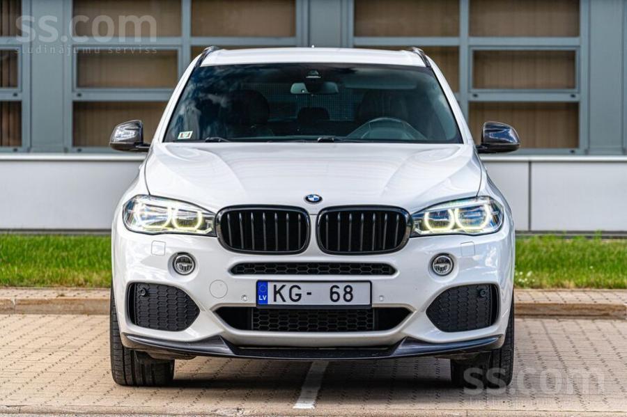 White BMW X5 2014 in Riga, with an engine capacity of 3.00 L and mileage of 255 thousand km for 20500 €, photo 1 on AUTOMOTO.COM.LV