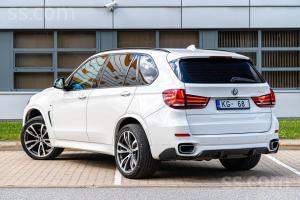 White BMW X5 2014 in Riga, with an engine capacity of 3.00 L and mileage of 255 thousand km for 20500 €, photo 6 on AUTOMOTO.COM.LV