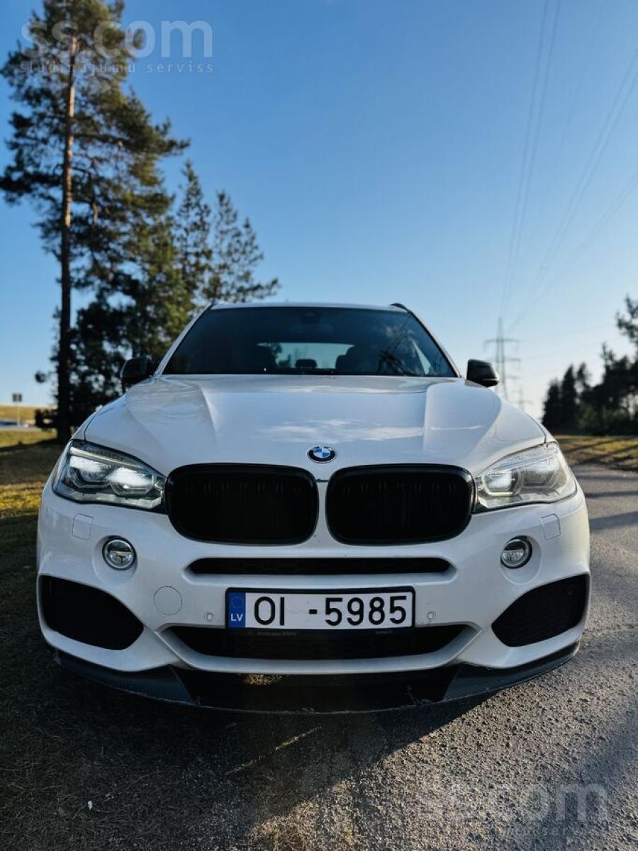 Balts BMW X5 2014 Rīga, ar dzinēja tilpumu 3.00 L un nobraukumu 216 tūkst. km par 20100 €, foto 4 vietnē AUTOMOTO.COM.LV