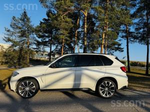 Balts BMW X5 2014 Rīga, ar dzinēja tilpumu 3.00 L un nobraukumu 216 tūkst. km par 20100 €, foto 8 vietnē AUTOMOTO.COM.LV