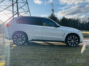 Balts BMW X5 2014 Rīga, ar dzinēja tilpumu 3.00 L un nobraukumu 216 tūkst. km par 20100 €, foto 9 vietnē AUTOMOTO.COM.LV