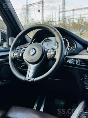Balts BMW X5 2014 Rīga, ar dzinēja tilpumu 3.00 L un nobraukumu 216 tūkst. km par 20100 €, foto 14 vietnē AUTOMOTO.COM.LV