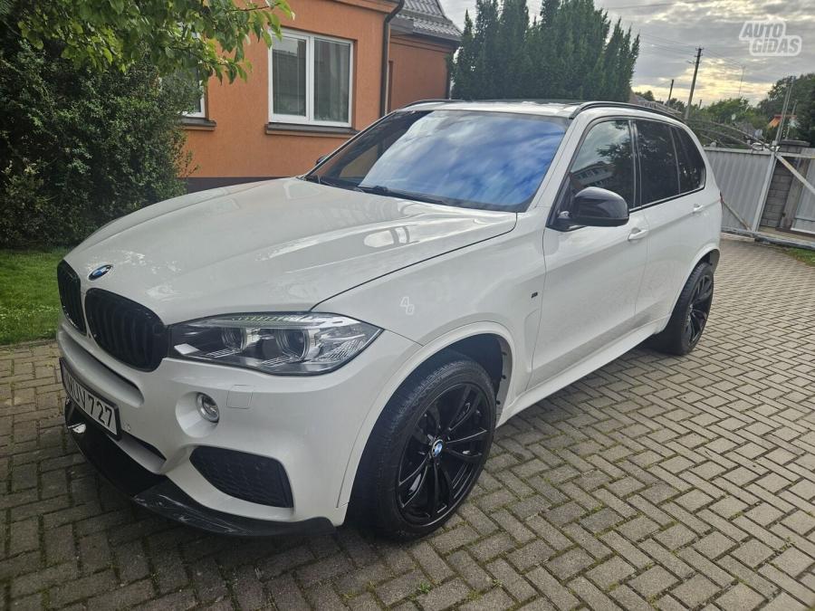 Balts BMW X5 2014 Marijampole, ar dzinēja tilpumu 3.00 L un nobraukumu 142 tūkst. km par 16500 €, foto 1 vietnē AUTOMOTO.COM.LV