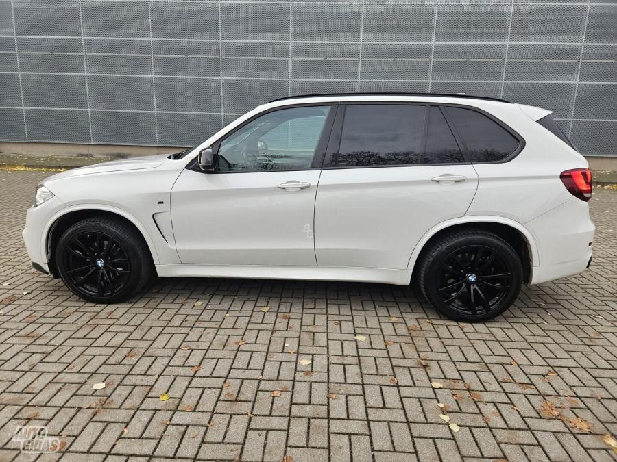 Balts BMW X5 2014 Marijampole, ar dzinēja tilpumu 3.00 L un nobraukumu 142 tūkst. km par 16500 €, foto 9 vietnē AUTOMOTO.COM.LV