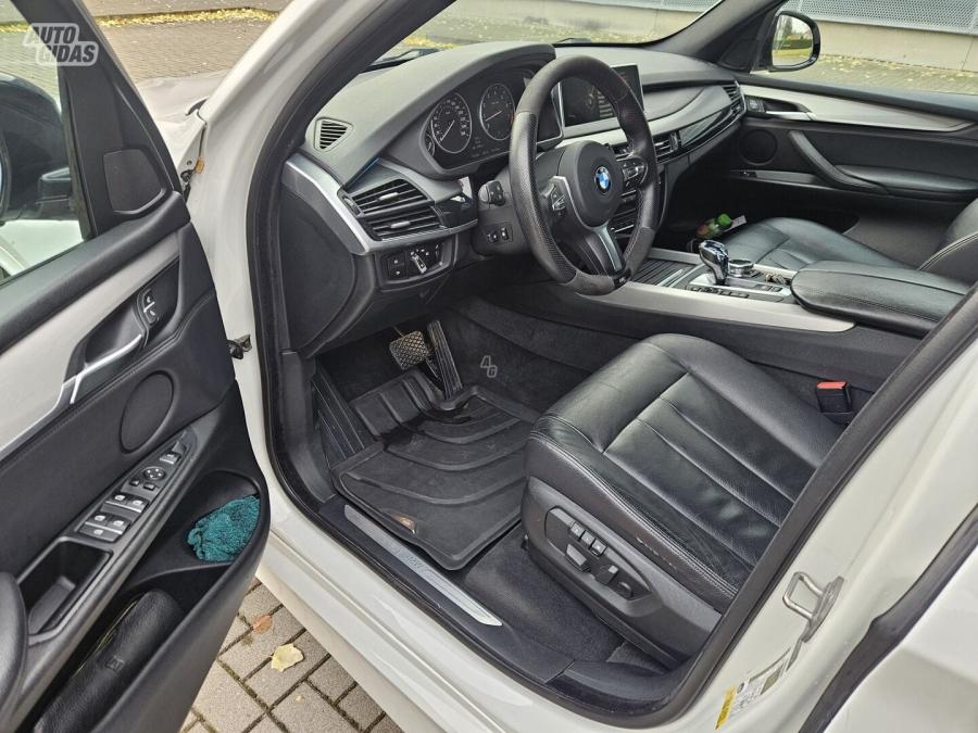 Balts BMW X5 2014 Marijampole, ar dzinēja tilpumu 3.00 L un nobraukumu 142 tūkst. km par 16500 €, foto 11 vietnē AUTOMOTO.COM.LV