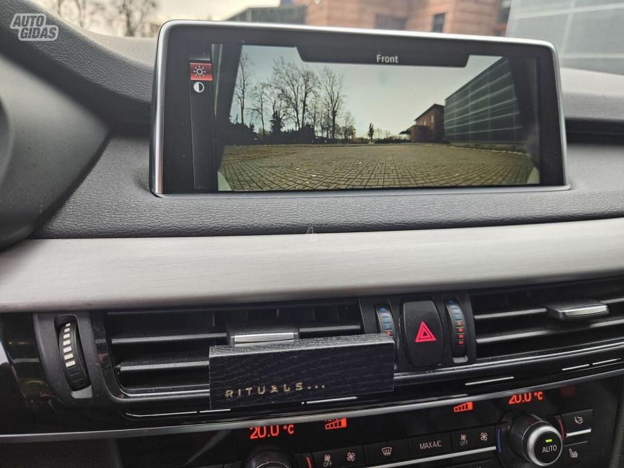Balts BMW X5 2014 Marijampole, ar dzinēja tilpumu 3.00 L un nobraukumu 142 tūkst. km par 16500 €, foto 15 vietnē AUTOMOTO.COM.LV