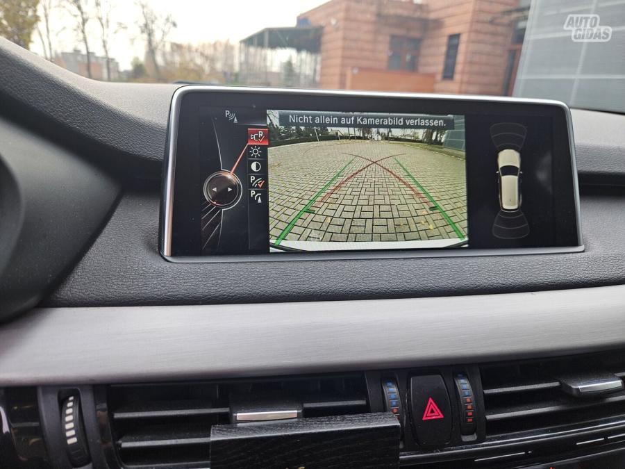 Balts BMW X5 2014 Marijampole, ar dzinēja tilpumu 3.00 L un nobraukumu 142 tūkst. km par 16500 €, foto 17 vietnē AUTOMOTO.COM.LV