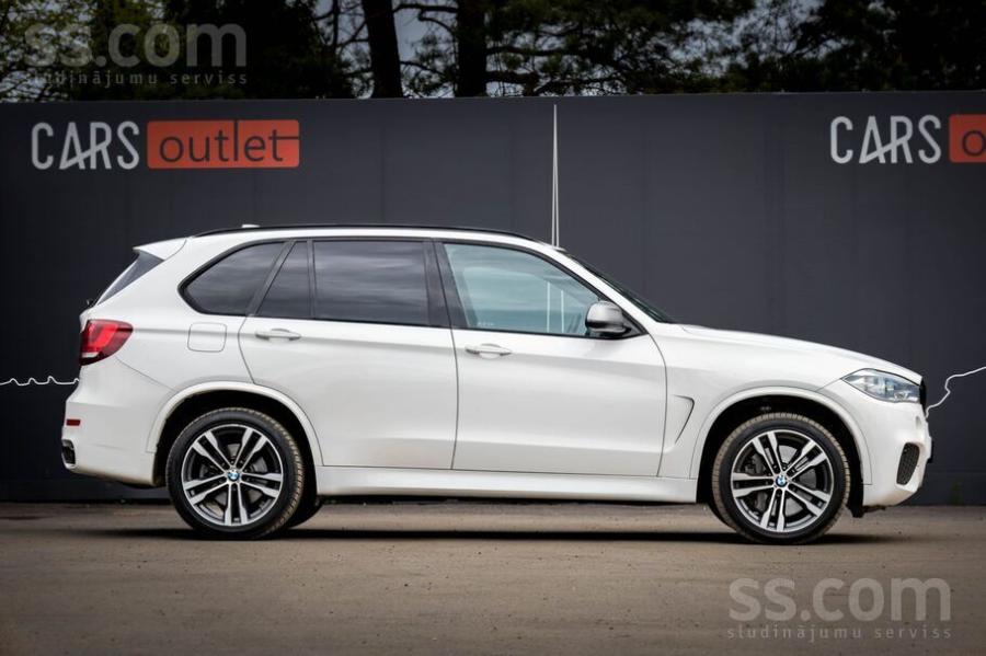 White BMW X5 2014 in Riga, with an engine capacity of 3.00 L and mileage of 301 thousand km for 19990 €, photo 5 on AUTOMOTO.COM.LV