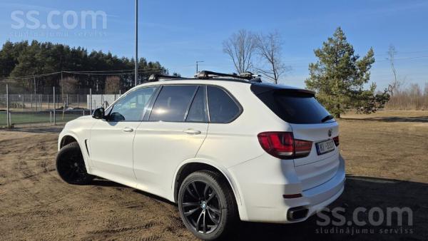 Balts BMW X5 2014 Rīga, ar dzinēja tilpumu 3.00 L un nobraukumu 255 tūkst. km par 16000 €, foto 2 vietnē AUTOMOTO.COM.LV