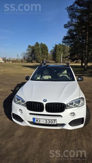 White BMW X5 2014 in Riga, with an engine capacity of 3.00 L and mileage of 255 thousand km for 16000 €, photo 4 on AUTOMOTO.COM.LV