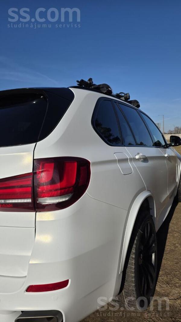 Balts BMW X5 2014 Rīga, ar dzinēja tilpumu 3.00 L un nobraukumu 255 tūkst. km par 16000 €, foto 4 vietnē AUTOMOTO.COM.LV