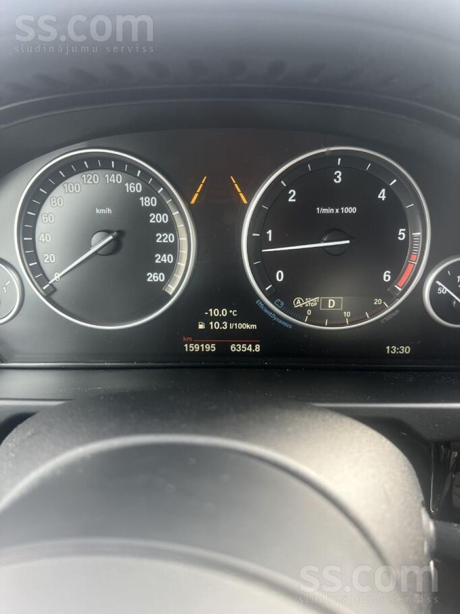 White BMW X5 2014 in Riga, with an engine capacity of 3.00 L and mileage of 159 thousand km for 23000 €, photo 6 on AUTOMOTO.COM.LV