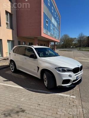 Белый БМВ Х5 2014 в Елгава, объемом двигателя 3.00 л и пробегом 235 тыс. км за 18550 €, фото 5 на AUTOMOTO.COM.LV