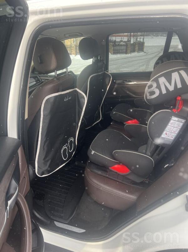 Balts BMW X5 2014 Rīga, ar dzinēja tilpumu 3.00 L un nobraukumu 159 tūkst. km par 20000 €, foto 4 vietnē AUTOMOTO.COM.LV