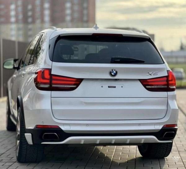 White BMW X5 2014 in Marijampole, with an engine capacity of 4.40 L and mileage of 255 thousand km for 12999 €, photo 7 on AUTOMOTO.COM.LV
