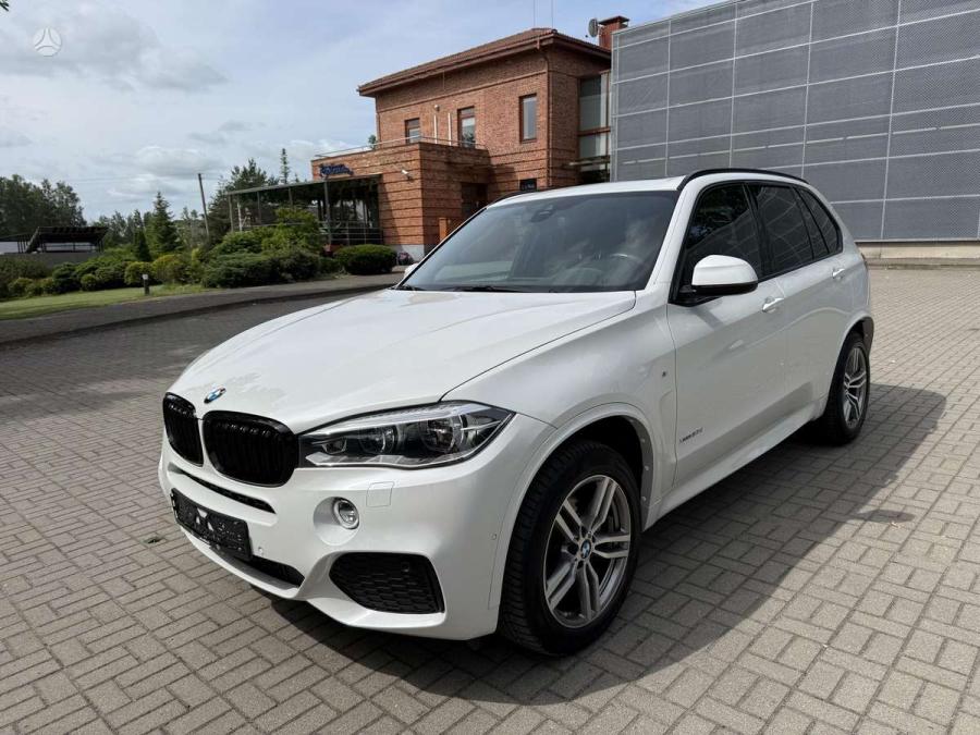 White BMW X5 2014 in Marijampole, with an engine capacity of 2.99 L and mileage of 186 thousand km for 19800 €, photo 1 on AUTOMOTO.COM.LV