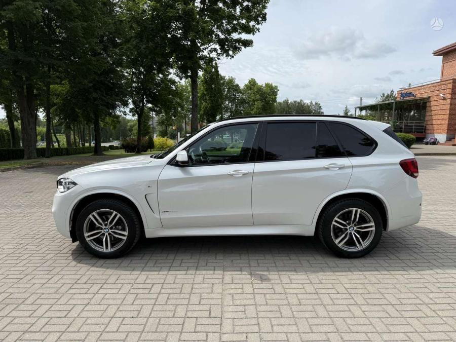 White BMW X5 2014 in Marijampole, with an engine capacity of 2.99 L and mileage of 186 thousand km for 19800 €, photo 3 on AUTOMOTO.COM.LV