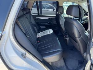 White BMW X5 2014 in Vilnius, with an engine capacity of 3.00 L and mileage of 260 thousand km for 17350 €, photo 10 on AUTOMOTO.COM.LV