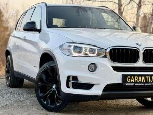White BMW X5 2014 in Siauliai, with an engine capacity of 2.99 L and mileage of 268 thousand km for 16300 €, photo 16 on AUTOMOTO.COM.LV