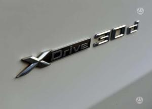 White BMW X5 2014 in Siauliai, with an engine capacity of 2.99 L and mileage of 268 thousand km for 16300 €, photo 19 on AUTOMOTO.COM.LV