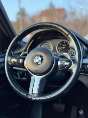 White BMW X5 2014 in Siauliai, with an engine capacity of 2.99 L and mileage of 268 thousand km for 16300 €, photo 22 on AUTOMOTO.COM.LV