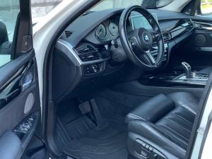 Balts BMW X5 2014 Rīga, ar dzinēja tilpumu 3.00 L un nobraukumu 263 tūkst. km par 20580 €, foto 8 vietnē AUTOMOTO.COM.LV