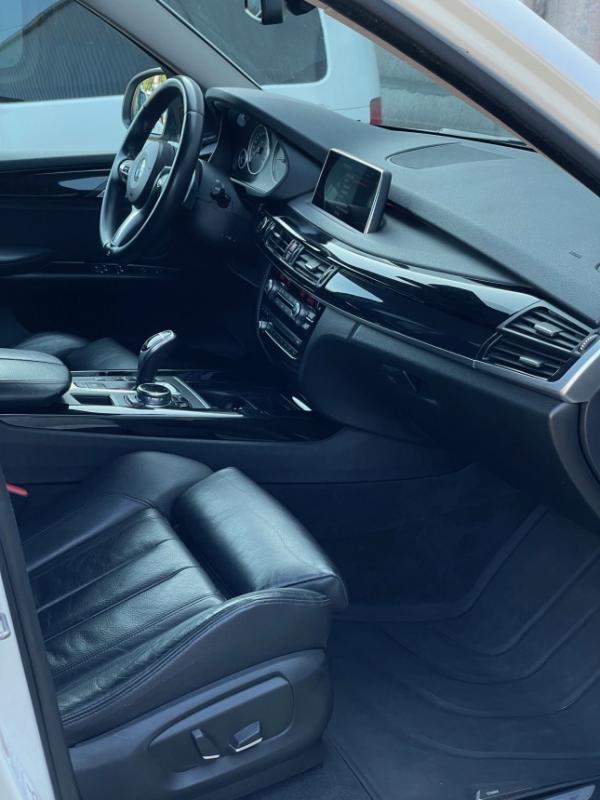 Balts BMW X5 2014 Rīga, ar dzinēja tilpumu 3.00 L un nobraukumu 263 tūkst. km par 20580 €, foto 9 vietnē AUTOMOTO.COM.LV
