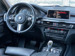 Balts BMW X5 2014 Rīga, ar dzinēja tilpumu 3.00 L un nobraukumu 263 tūkst. km par 20580 €, foto 13 vietnē AUTOMOTO.COM.LV