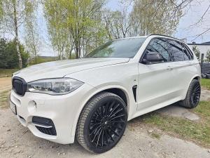 White BMW X5 2014 in Kaunas, with an engine capacity of 3.00 L and mileage of 221 thousand km for 19900 €, photo  on AUTOMOTO.COM.LV