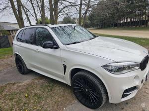White BMW X5 2014 in Kaunas, with an engine capacity of 3.00 L and mileage of 221 thousand km for 19900 €, photo 14 on AUTOMOTO.COM.LV