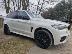 White BMW X5 2014 in Kaunas, with an engine capacity of 3.00 L and mileage of 221 thousand km for 19900 €, photo 15 on AUTOMOTO.COM.LV