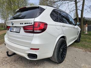 White BMW X5 2014 in Kaunas, with an engine capacity of 3.00 L and mileage of 221 thousand km for 19900 €, photo 20 on AUTOMOTO.COM.LV
