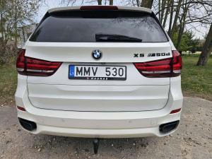 White BMW X5 2014 in Kaunas, with an engine capacity of 3.00 L and mileage of 221 thousand km for 19900 €, photo 22 on AUTOMOTO.COM.LV