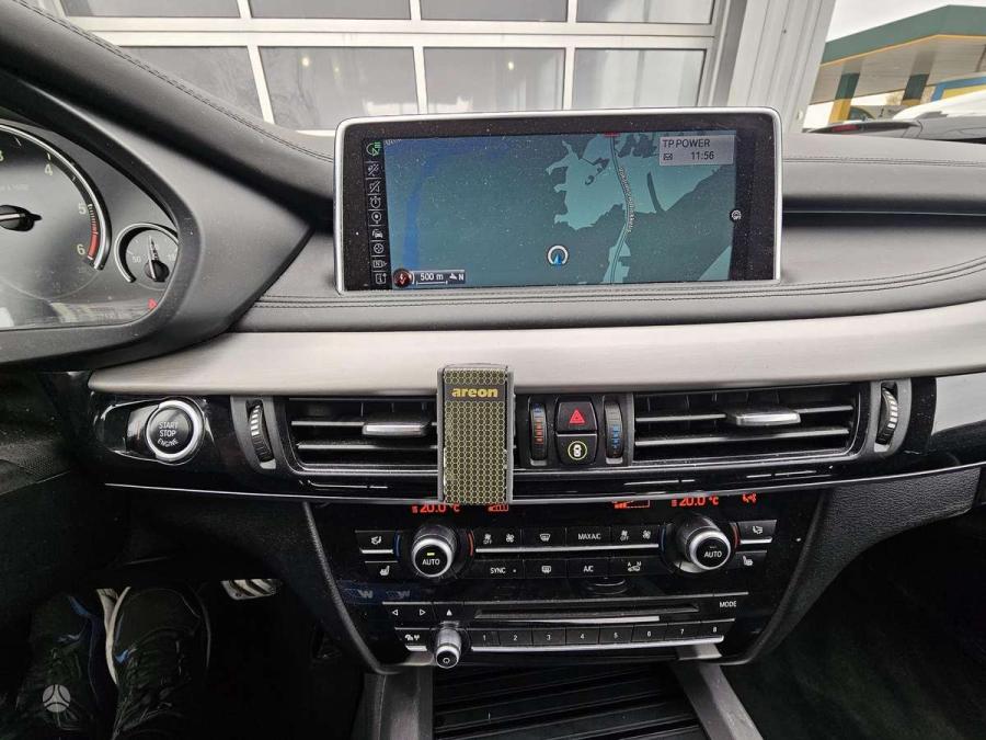 White BMW X5 2014 in Kaunas, with an engine capacity of 3.00 L and mileage of 221 thousand km for 19900 €, photo 27 on AUTOMOTO.COM.LV