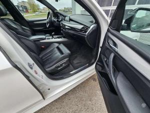 White BMW X5 2014 in Kaunas, with an engine capacity of 3.00 L and mileage of 221 thousand km for 19900 €, photo 29 on AUTOMOTO.COM.LV