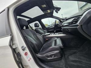 White BMW X5 2014 in Kaunas, with an engine capacity of 3.00 L and mileage of 221 thousand km for 19900 €, photo 30 on AUTOMOTO.COM.LV