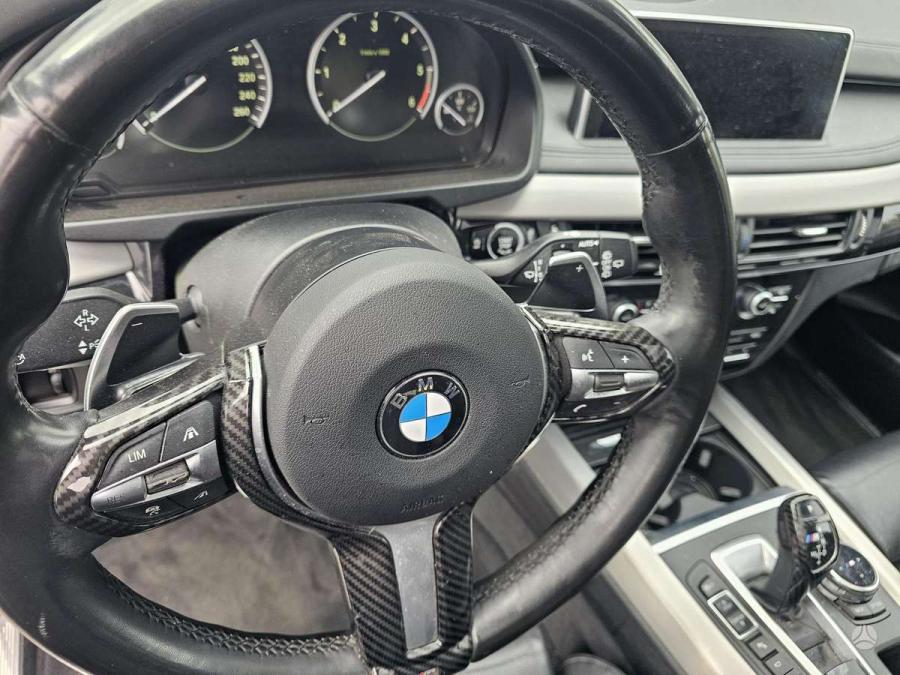 White BMW X5 2014 in Kaunas, with an engine capacity of 3.00 L and mileage of 221 thousand km for 19900 €, photo 35 on AUTOMOTO.COM.LV