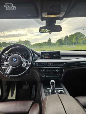 White BMW X5 2014 in Vilnius, with an engine capacity of 3.00 L and mileage of 237 thousand km for 20900 €, photo 26 on AUTOMOTO.COM.LV